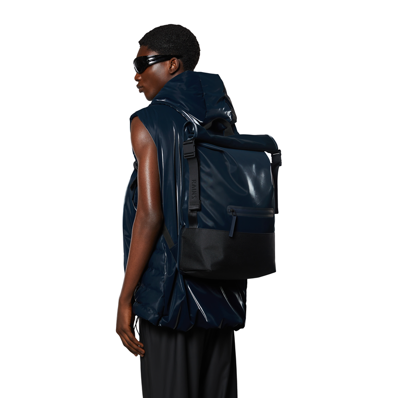 RAINS Rygsæk Trail Rolltop - Shop online hos NEYE