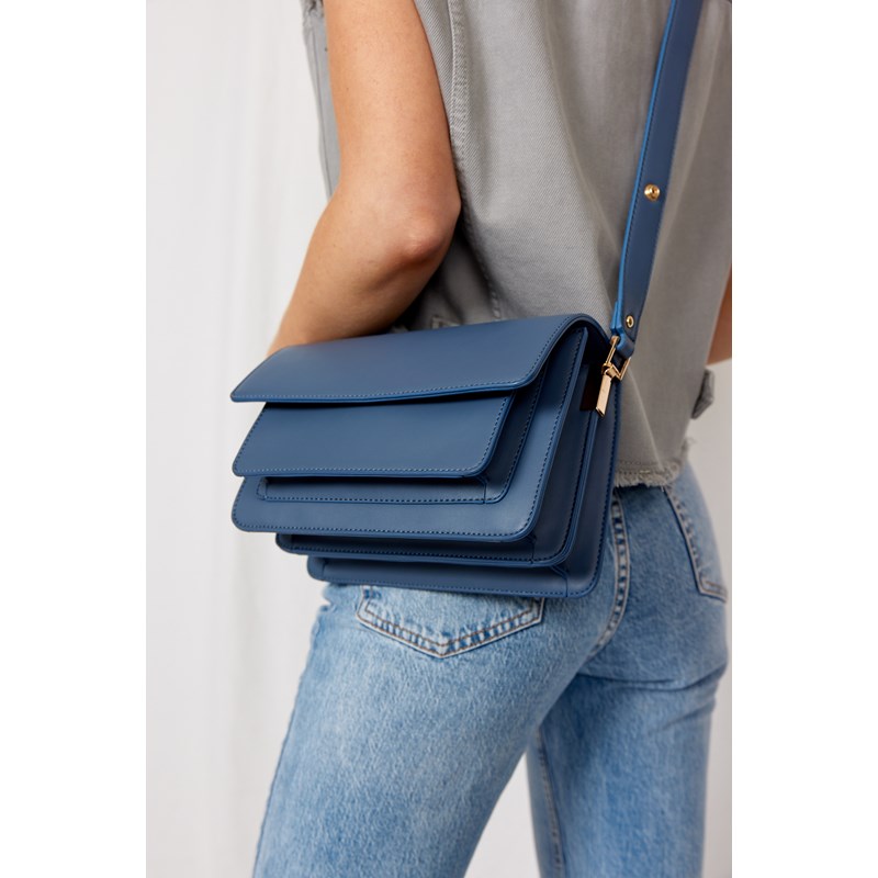 Bella Ballou Crossbody Trio - Shop online hos NEYE Bella Ballou Crossbody Trio - Shop online hos NEYE